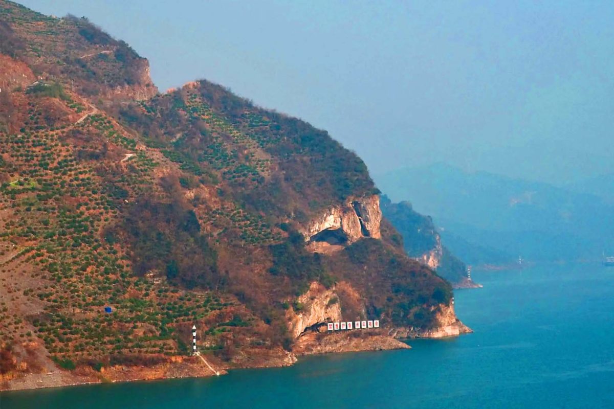 Chinese Landmark: Viral photo boosts Puppy Mountain tourism - Journals ...