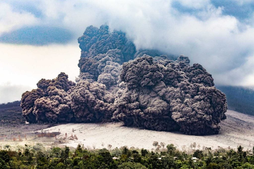 Mount Vesuvius Eruption: Roman Brain Preserved in Glass-Formed State ...